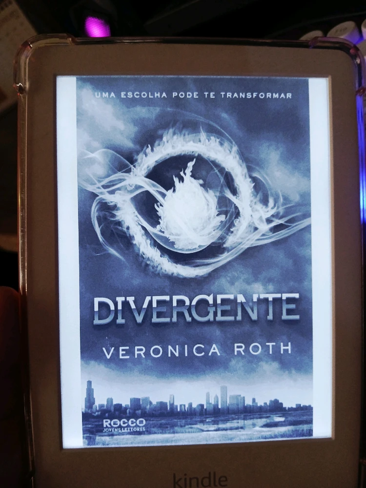 Leituras ️ (O Hobbit foi o livro da minha ...) | Universo de Books - 25 ...