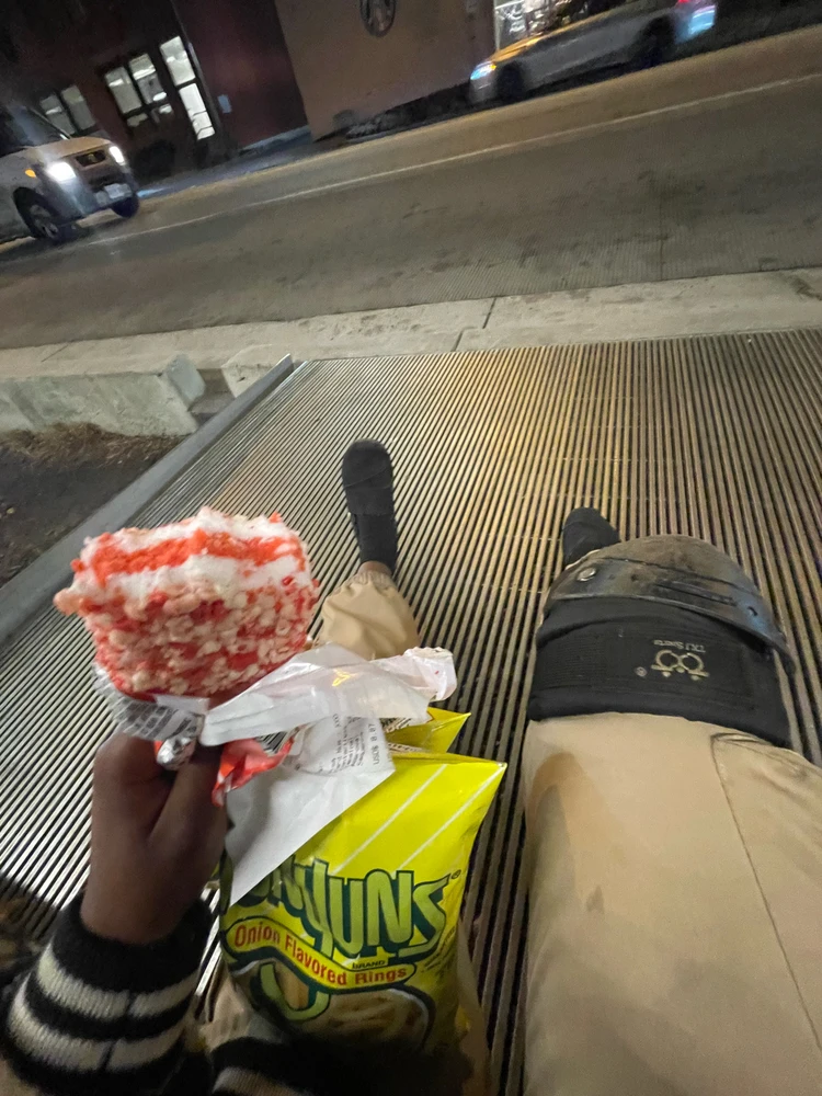 Just got off work (Yes I eat ice cream in 30 degree ...) | Food ...
